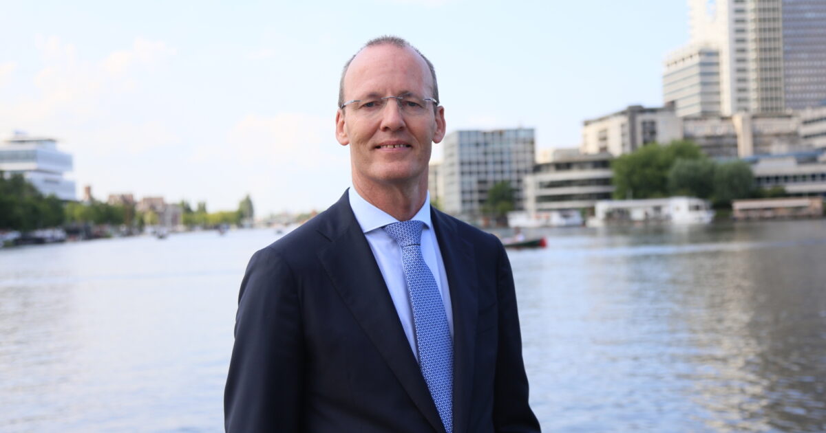 KHN-directeur in gesprek met DNB-president over oproep… | KHN
