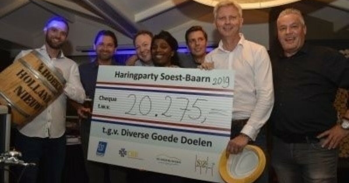 Eerste vaatje haring brengt 20.275 euro op | KHN